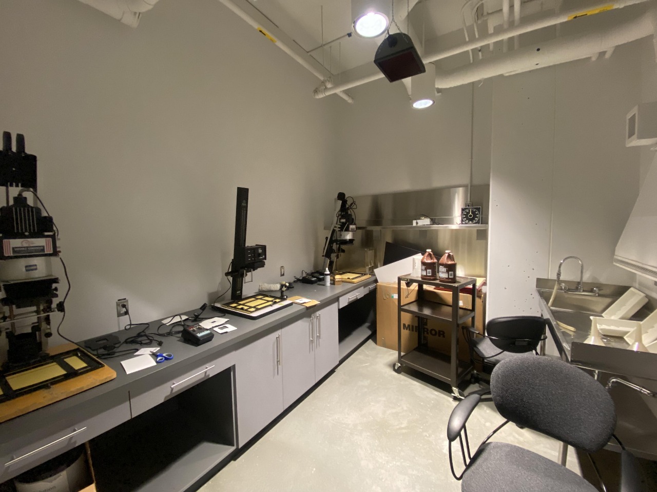 Laboratory Dark Room Setup
